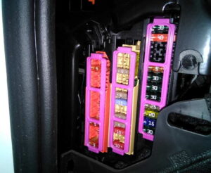 Fuse box diagram Audi A7 1G relay with assignment and location