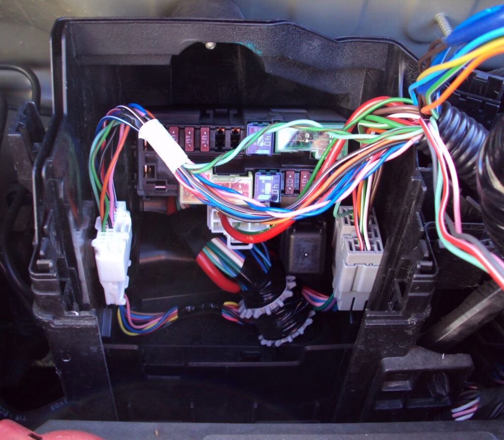 Fuse box diagram Nissan Versa 2014 - 2020 relay with assignment and ...