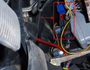 Fuse box diagram Ford Ranger 1998 – 2005 and relay with assignment and ...