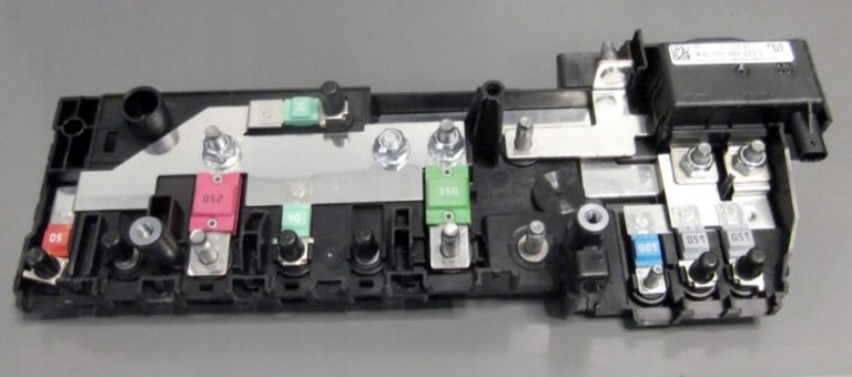 Fuse box diagram Mercedes-Benz Vito Metris W447 and relay with ...
