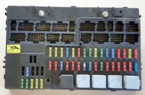Fuse box diagram Mercedes-Benz Actros Mp3 Mp2 and relay with assignment ...
