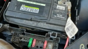 Fuse box diagram Renault Clio 3 2005 - 2012 and relay with assignment ...