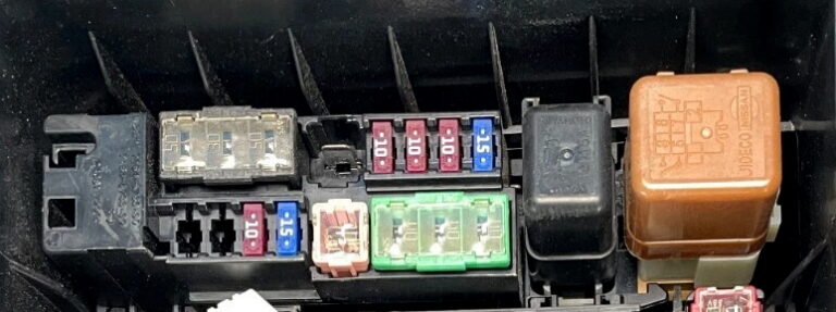 Fuse Box Diagram Infiniti QX80 2017 - 2024 relay with assignment and ...