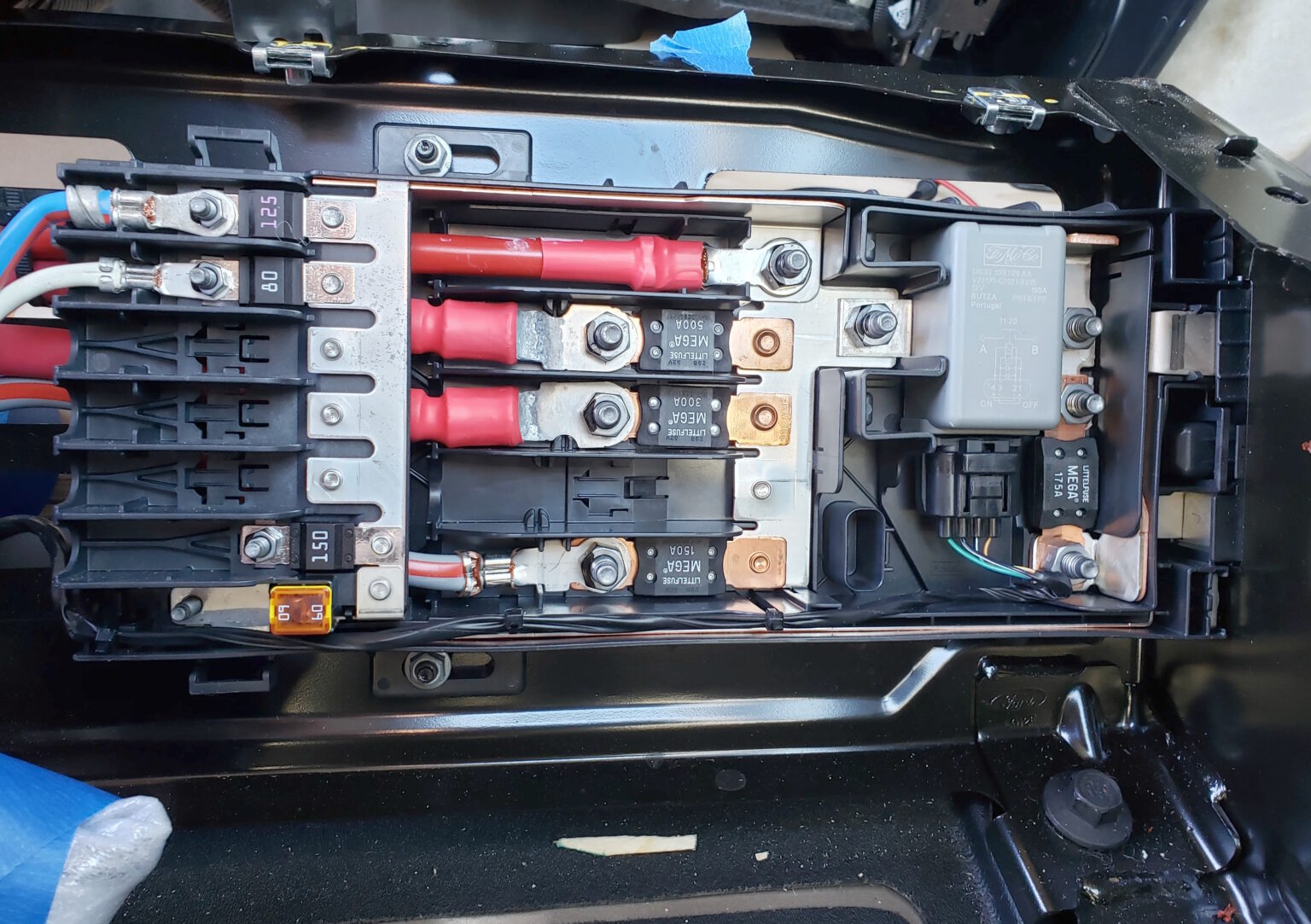 Fuse box diagram Ford Transit 8 Custom 2020 - 2024 relay with ...